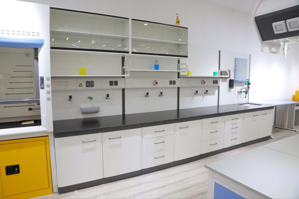 Critical Environment Modular Cleanrooms - Zapworx